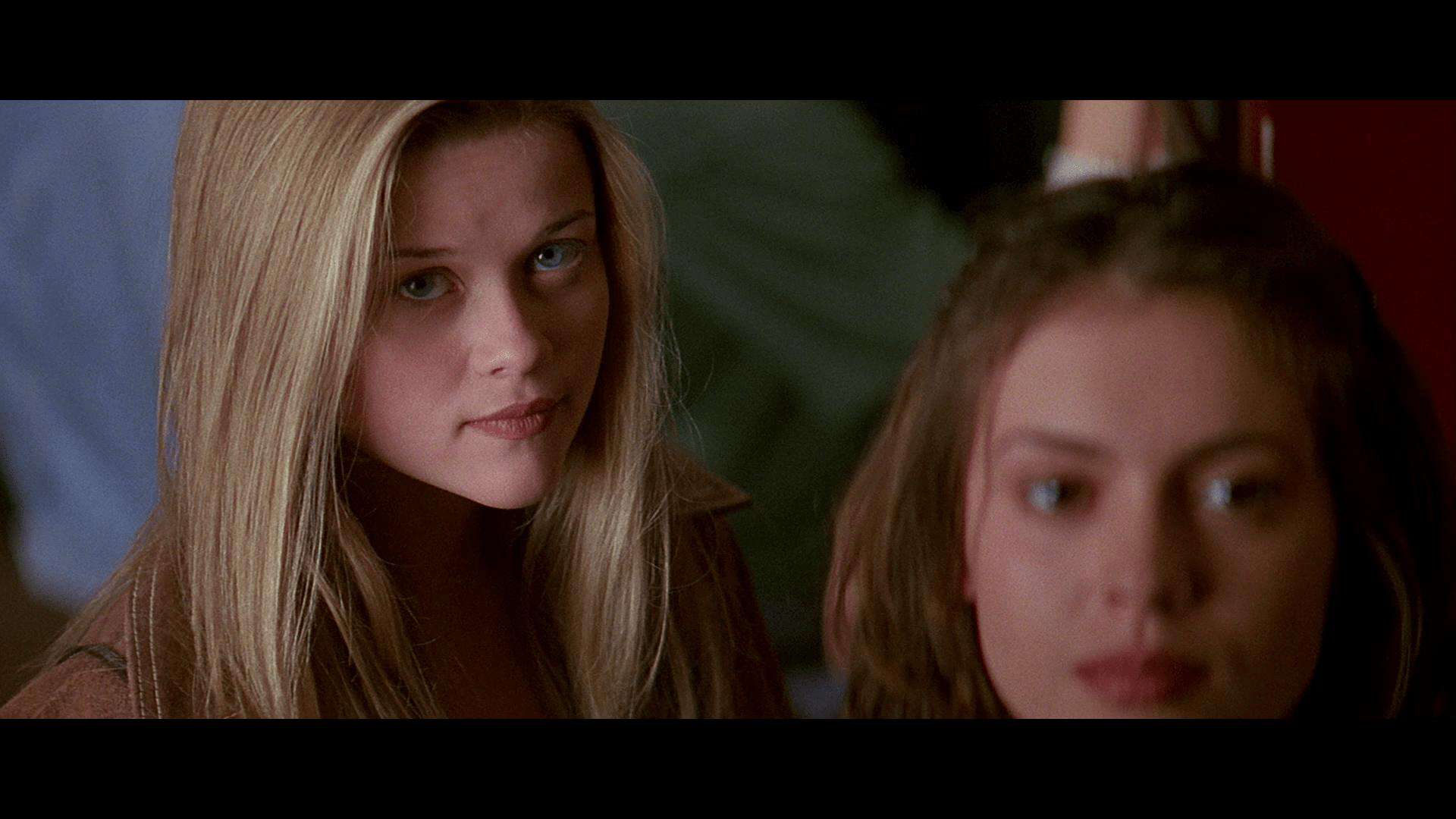 'Fear' (1996) Blu-Ray Review - A Rollercoaster Of Mediocrity