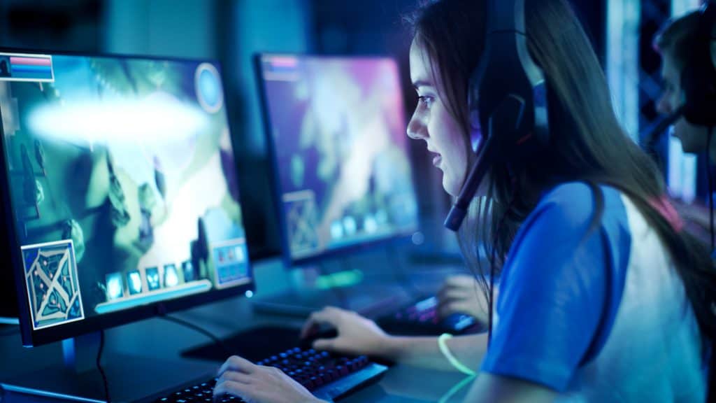 Play video games online store