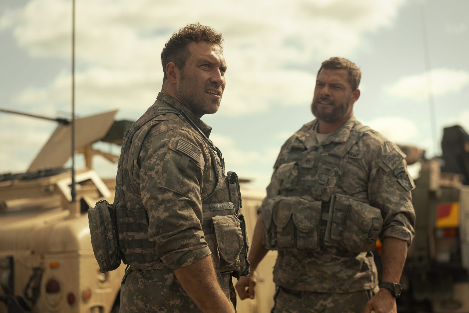 ‘War Machine’ Review: Alan Ritchson Is Electric In This Kinetic ...